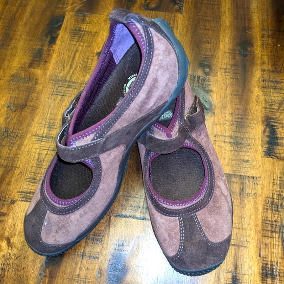 Merrell | Shoes | Circuit Mary Jane Brown Merrell 85 Velcro Strap ...